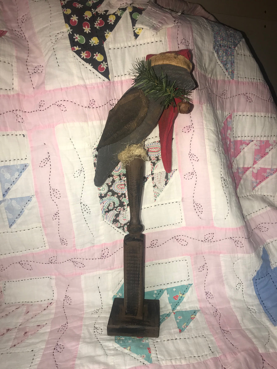 Crow on Stand with Santa Hat – The Rusty Nickel